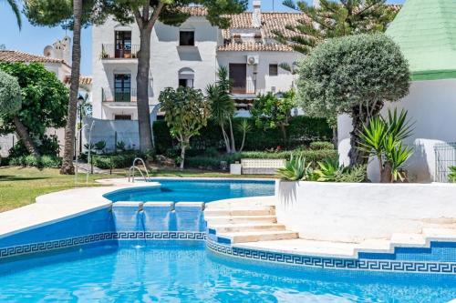 Sr Las Cancelas 3bdr Townhouse In Marbella Centre - Marbella