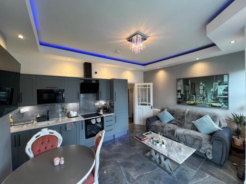 Modern 3-bedroom Apartment, City Centre - Cardiff