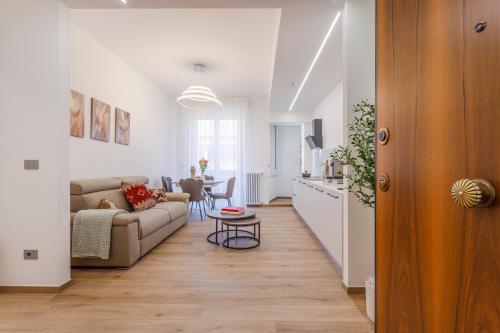 L'angolo Della Serenita - Elegant Central Apartment With Lift - Módena