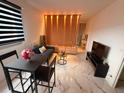 Studio Neuf Elegant- Calme & Cosy - Oyonnax