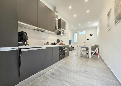 Smart House - Appartamento Moderno A Prato Con Ingresso Indipendente, 25min Da Firenze - Prato