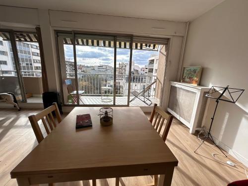 Appartement Vincennes Avec Balcon - Vincennes