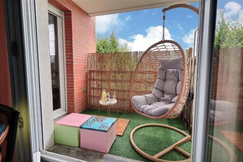 Urban Escape - Design Vibrant & Terrasse Intime A 3 Min Du Parc Des Coquibus - Proche Orly - Corbeil-Essonnes