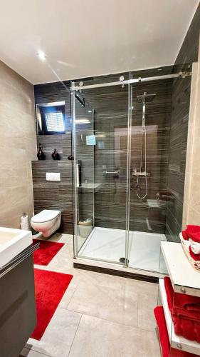 Modern House With Heated Pool, 20 Minutes From The Center Of Prague - Praga