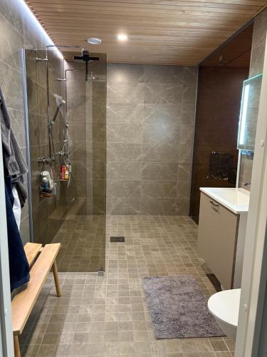 Cozy Yard Guest Room With Private Entrance - Helsinki