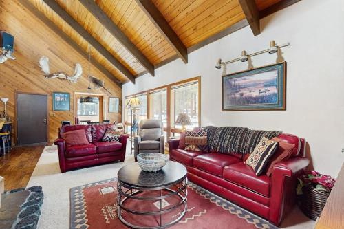 Rustic-chic Home With Patio Pools Hot Tubs & Fitness Center - Hoodoo Ski Area, OR