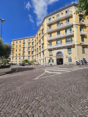 Wanda Bleisure - Naples, Italie