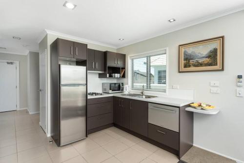 Modern Marine Parade Apartment - マウント・マウンガヌイ