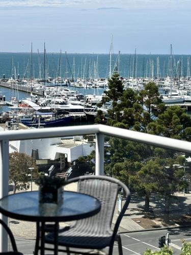 The Waterfront Apartments 2 Bedroom Bay View Deluxe Apartment Located On The Geelong Waterfront - 46 - Geelong