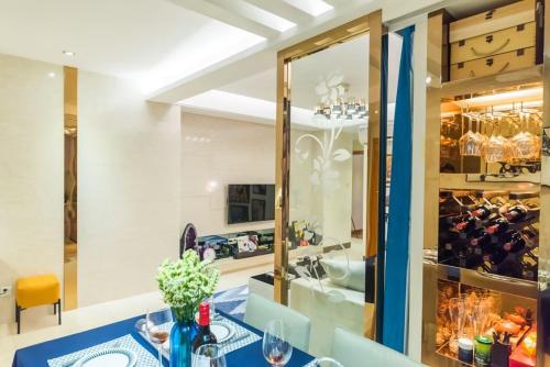 Luke Boutique Homestay -Guangzhou Shipaiqiao Gangding Subway Station Branch- - Guangzhou