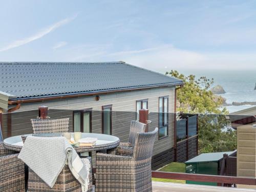 2 Bed In Brixham Oc-79989 - Brixham