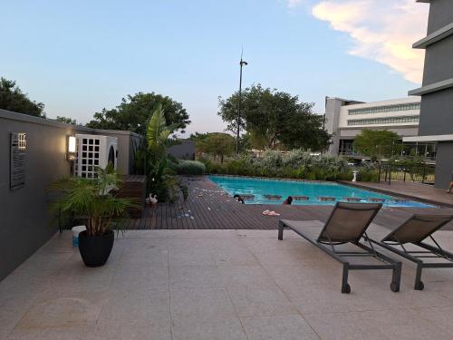 Tranquility 1br With A Pool At Umhlanga Durban - Umhlanga