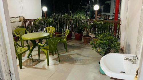 Marble Man Homestay - Agra