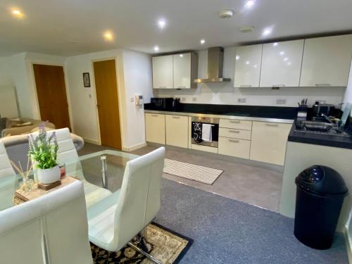 Central Southsea Duplex Apartment 2br Parking Dogs - Southsea