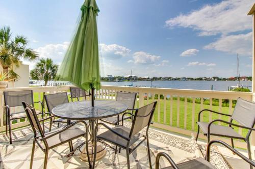 The Treehouse On The Bay - Pensacola Beach, FL