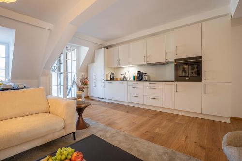Spacious Apartment In Central Basel Near Rhine - Special Top Lux 34 Apartment, Basel, Up To 8 Guests - Basilea