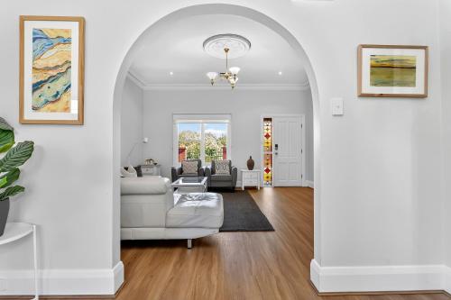 Lovely Villa On The Border Of Prospect - Prospect
