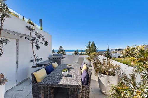 Sunset Rooftop Bbqs Pool Stylish Stay In The Entrance - The Entrance