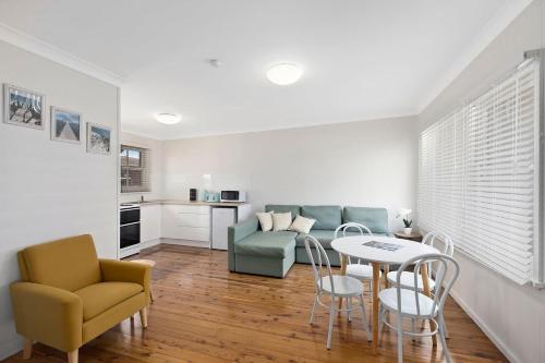 Carousel Apartment 5 - The Entrance