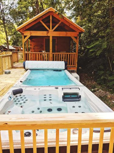 Bryce Cabin Lookout Mtn Tiny Home W Swim Spa - Chattanooga