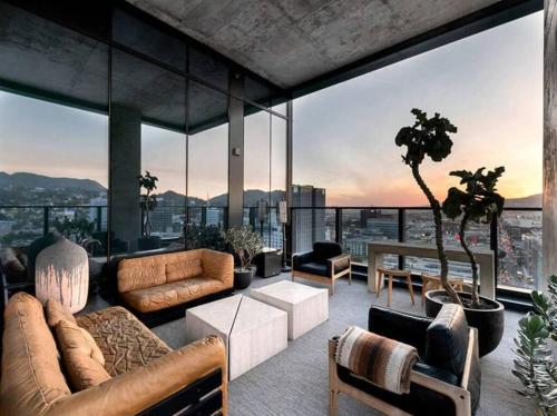 Hollywood Luxury High-rise Rooftop Pool City Views - ハリウッド, CA