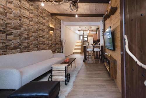 Wooden Oasis In Volos Center - Волос