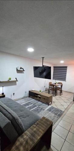 Modern Family Apartment With Patio, Parking And Pet Friendly - Morelia