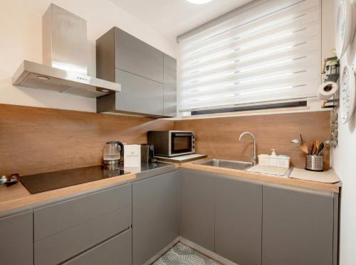 Elena's Garden Luxury Apartment - Bari