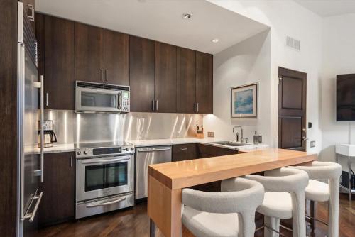 Center Of Aspen 1 Br - Ac Sundeck Hot-tub 208 - Aspen, CO