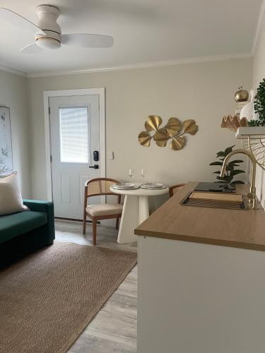 The Tamara Suite - Pensacola, FL