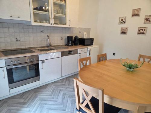 Monteur-, Ferienwohnung Mit Balkon In Hanau Bei Frankfurt Und Aschaffenburg - Hanau