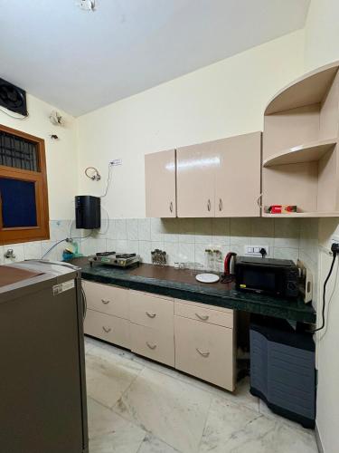 Serene Stays 1bhk 2ndfloor Family Couples Pkl - Zirakpur