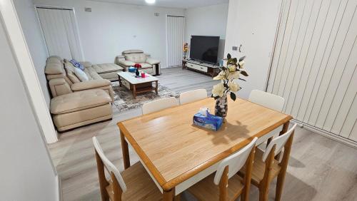 Campbelltown Family Retreat 3-bedroom Home - Campbelltown