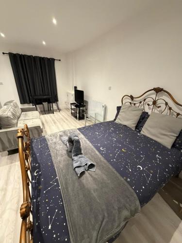 Private Studio Near Watford Junction - Watford