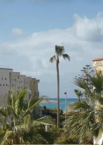 The Royal Luxury Apartment Al Mamurah Beach - Alexandrië