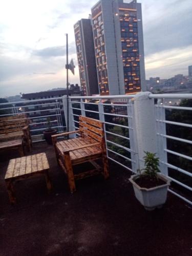 Open Skyz Backpackers Hostel - Kampala