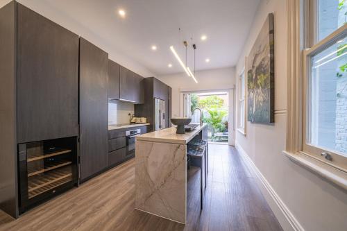 Family Escape Terrace Near Harbour & Opera House - Surry Hills