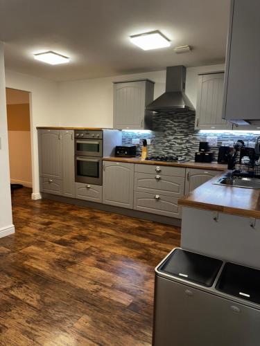 Ipswich Contractor & Holiday Stay - Parking X4 - Smart Access - Suffolk