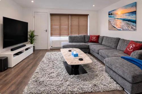 Luxury 3 Bedroom House, Central & Child Friendly - Liverpool, UK