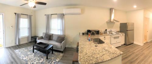Lakewoodlyon Park Renovated Cottage Near Duke 23b - Duke University, Durham