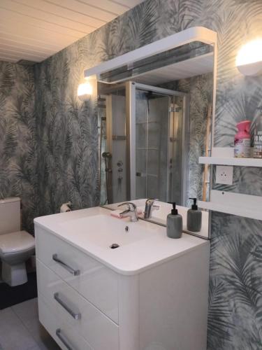 Un Nid Cosy Au Coeur Du Ciel - Charleville-Mézières