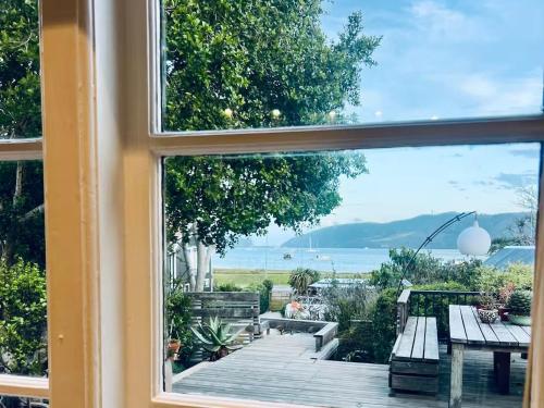 Romantic Haven Bungalow, 90 Main Rd - Knysna