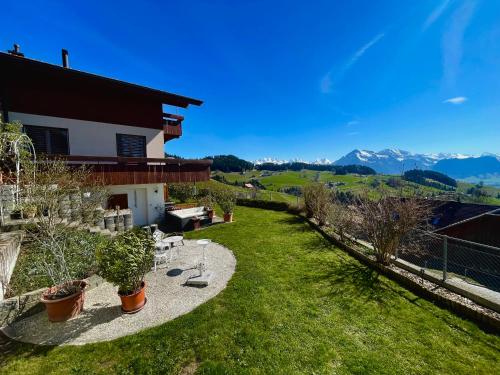 Studio Der Alpen - 튠