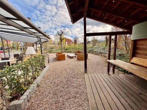 Homely Apartments Bielefeld- Studio Mit Terrasse& Parkplatz, Self Check-in - Bielefeld