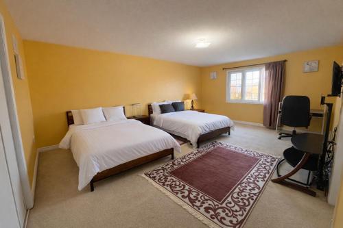 Spacious 2-bed Suite With Private Bath, Mini Fridge, Tv & Walk-in Closet In Brampton Shared Home - 4 - Brampton