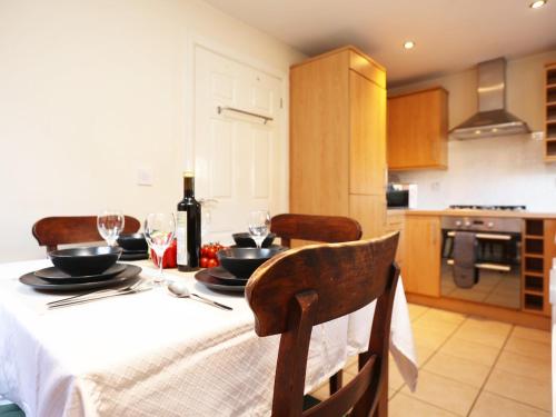 Perfect For Contractors-trades-guests, Pvt Parking - Filton
