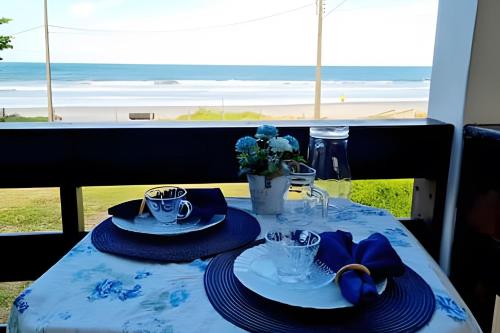 Casa Pe Na Areia Itapoa-sc 35 Metros Da Praia Com Vista Para O Mar - Itapoá
