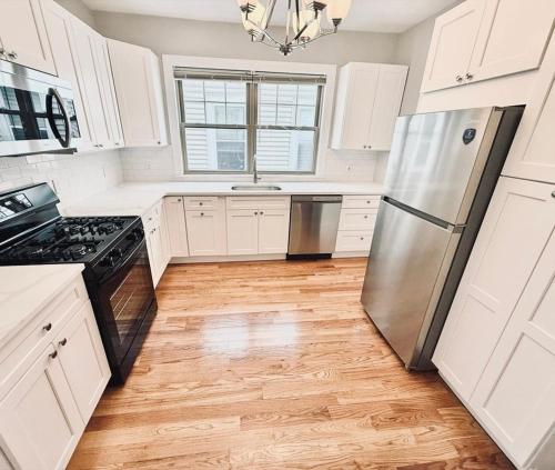 Spacious Room With Great Amenities - Somerville, MA