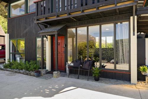Walk To Town 41b Alpine Chalet - Queenstown