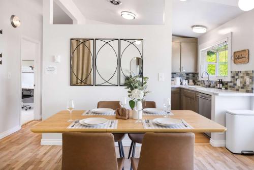 Modern Single-level 2br Easy Access & Office - 에드먼즈